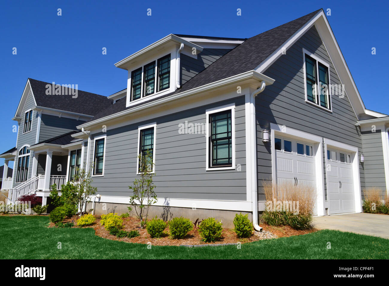 Beautiful suburban home Stock Photo - Alamy