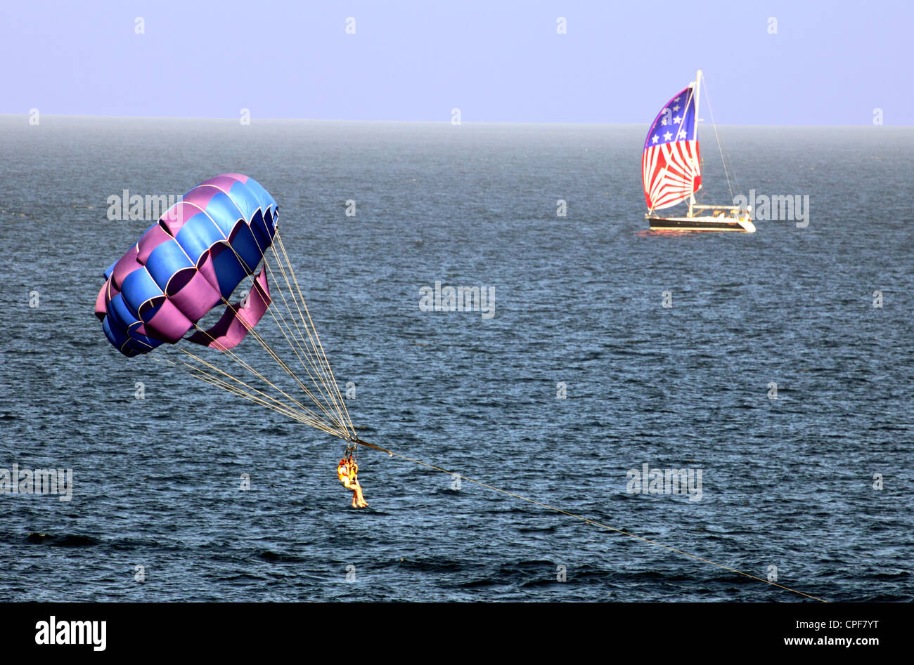 Parachute sail hi-res stock photography and images - Alamy