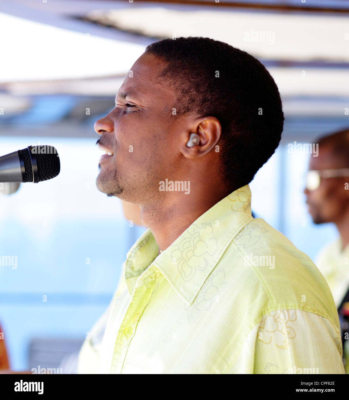 Male singer hi-res stock photography and images - Alamy