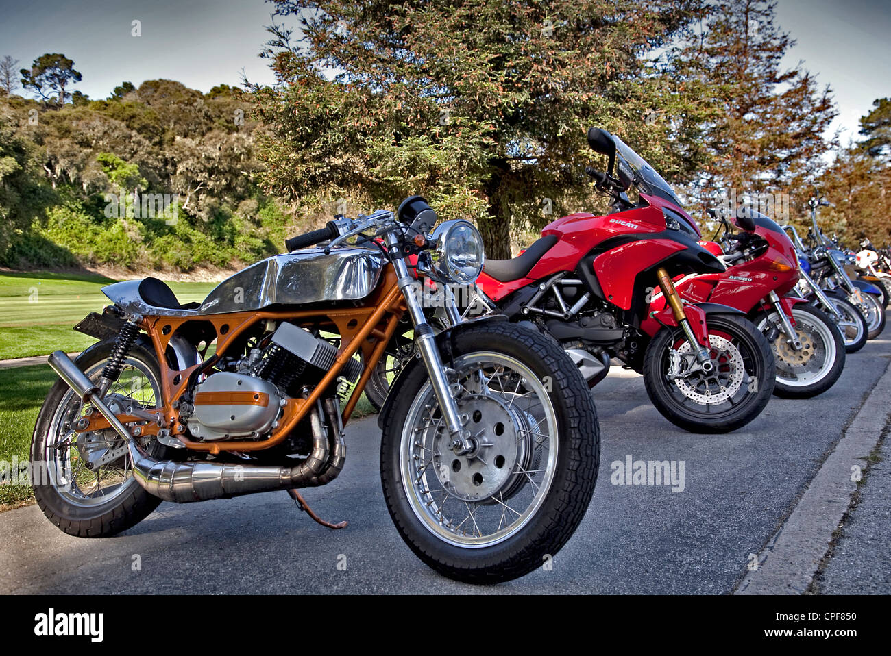 Classic bike hi-res stock photography and images - Alamy