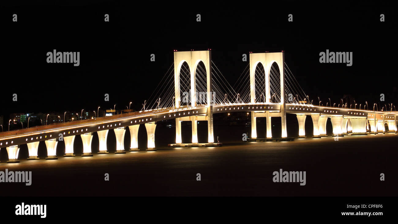 Sai Van Bridge in Macau at night Stock Photo - Alamy