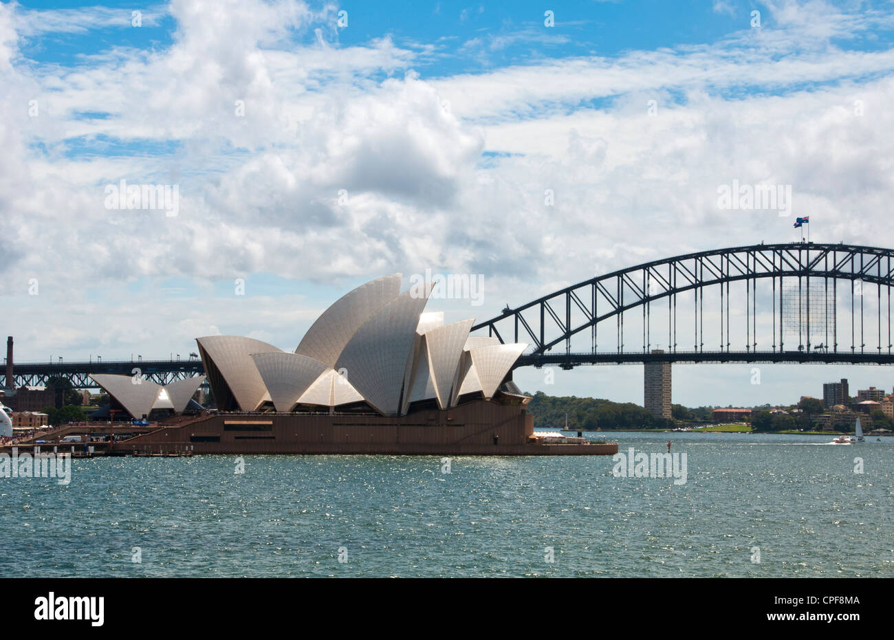 Harbour Bridge and famous Sydney Opera House in harbour in New South ...