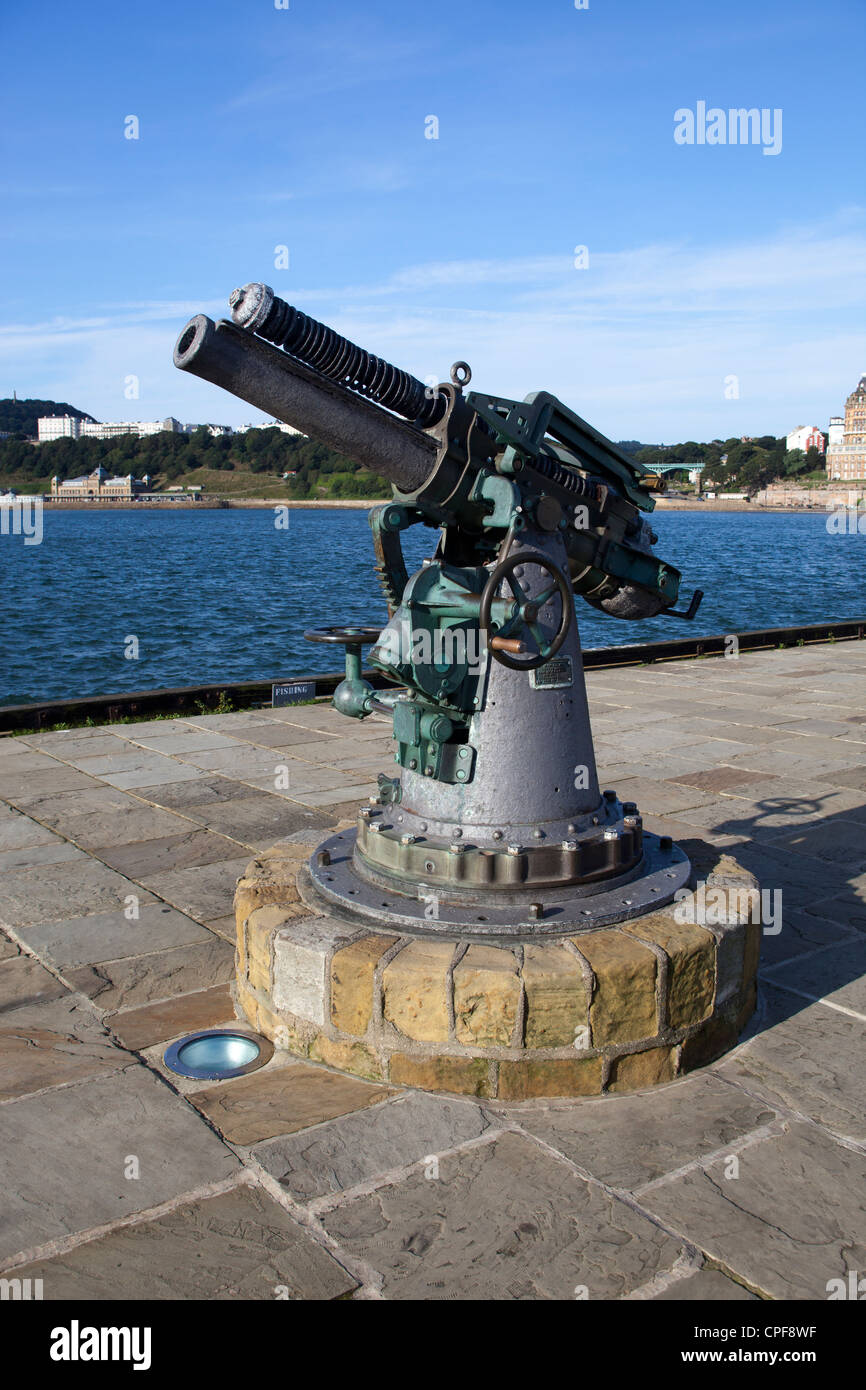 Ships at dock hi-res stock photography and images - Alamy