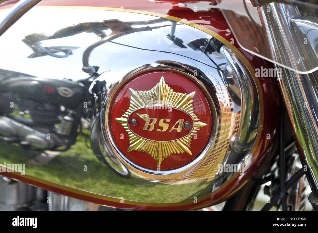 Bsa motorcycle tank hi-res stock photography and images - Alamy