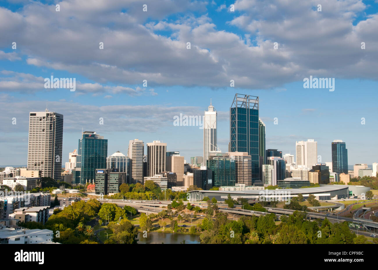 Panoramic of city with beautiful skyline of Perth from above at Kings ...