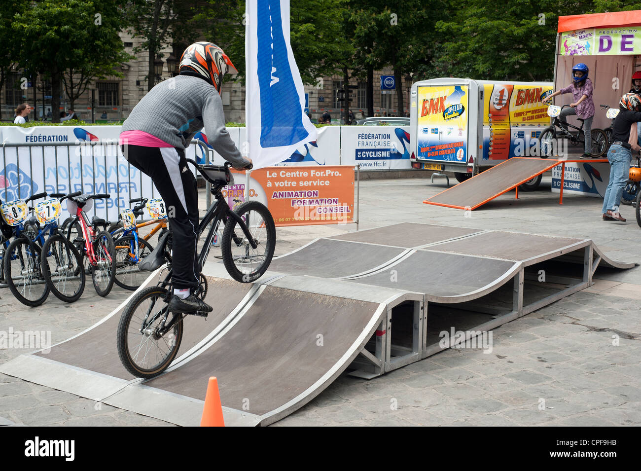 Paris France - Kids learning how to ride bmx Stock Photo - Alamy