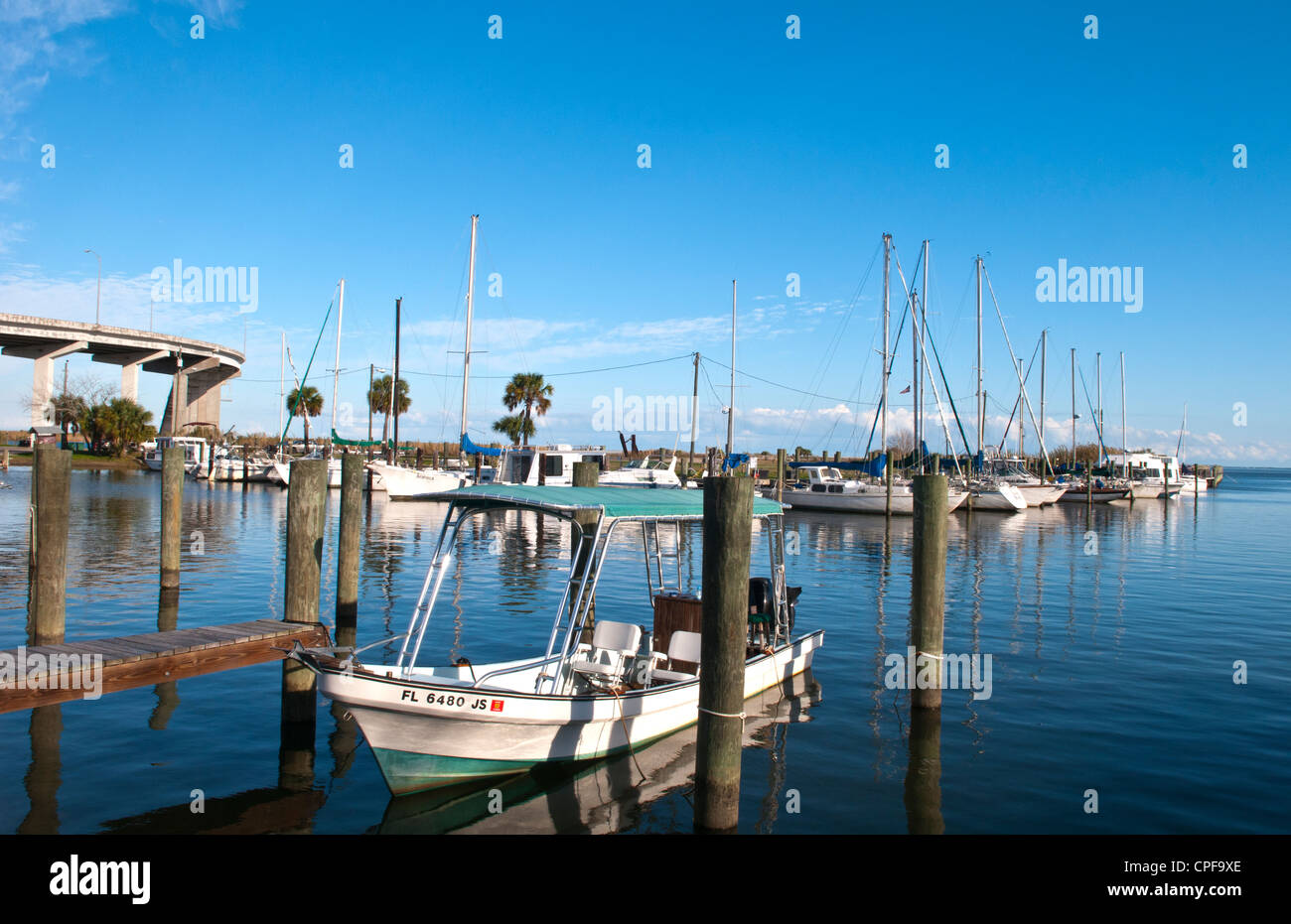 Apalachicola florida old florida town hi-res stock photography and ...