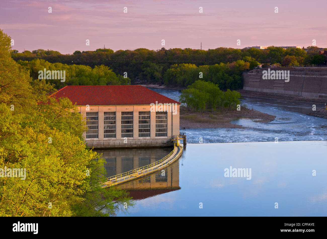 Hydroelectric water powerhouse hi-res stock photography and images - Alamy