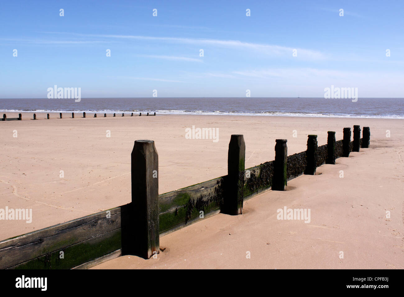 Timber breakwater hi-res stock photography and images - Alamy