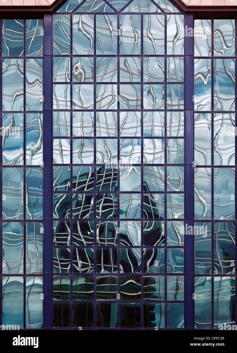 Distorted reflections windows glass hi-res stock photography and images ... Distorted reflections windows glass hi-res stock photography and images ...