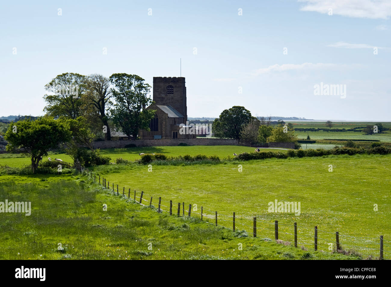 Country parish church hi-res stock photography and images - Alamy