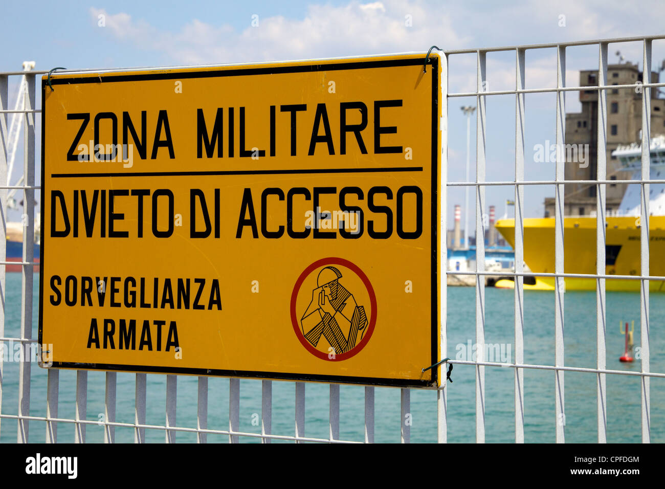 Military Zone Stock Photos & Military Zone Stock Images - Alamy