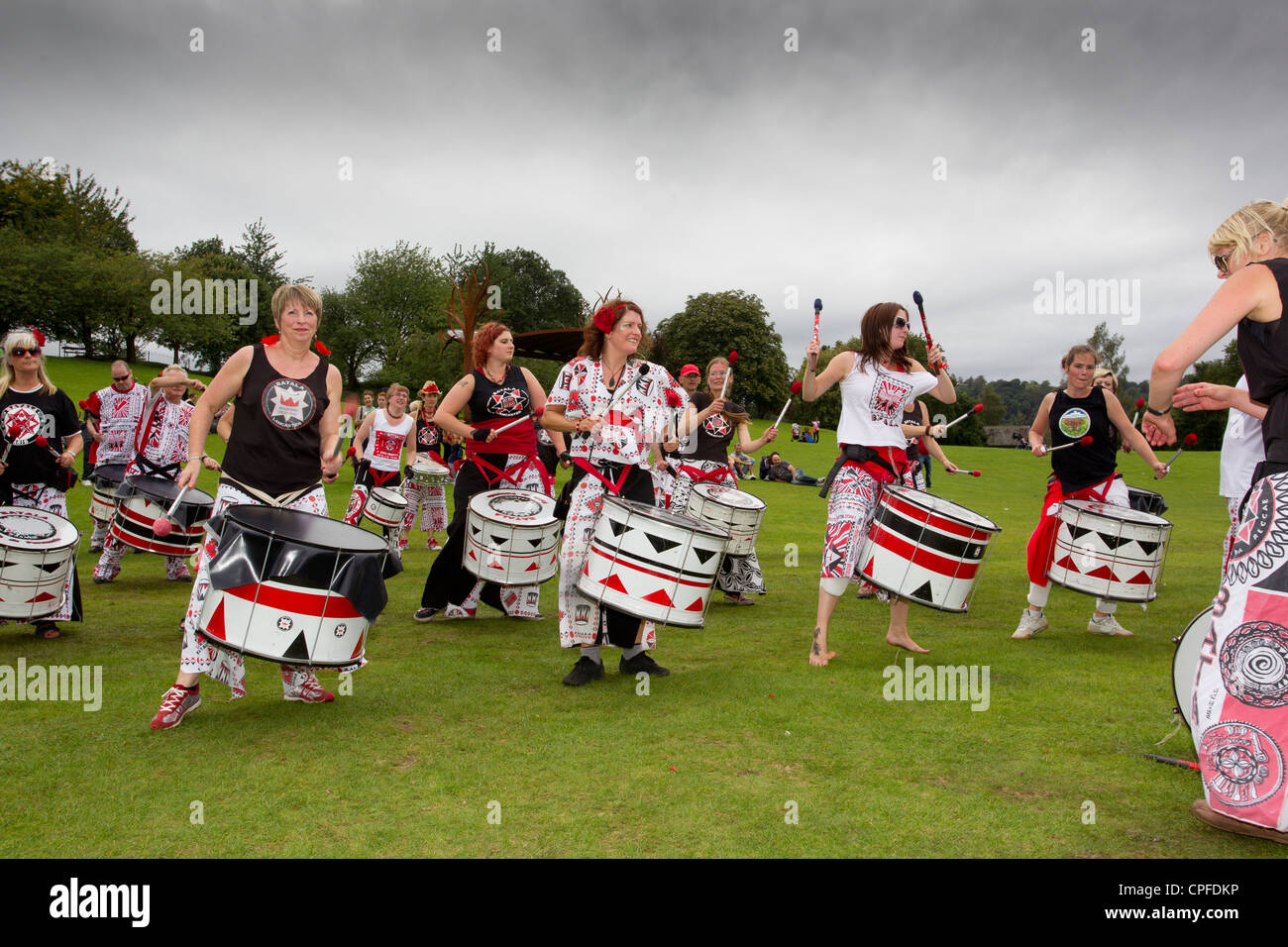 Afro brazilian samba reggae music hi-res stock photography and images ...