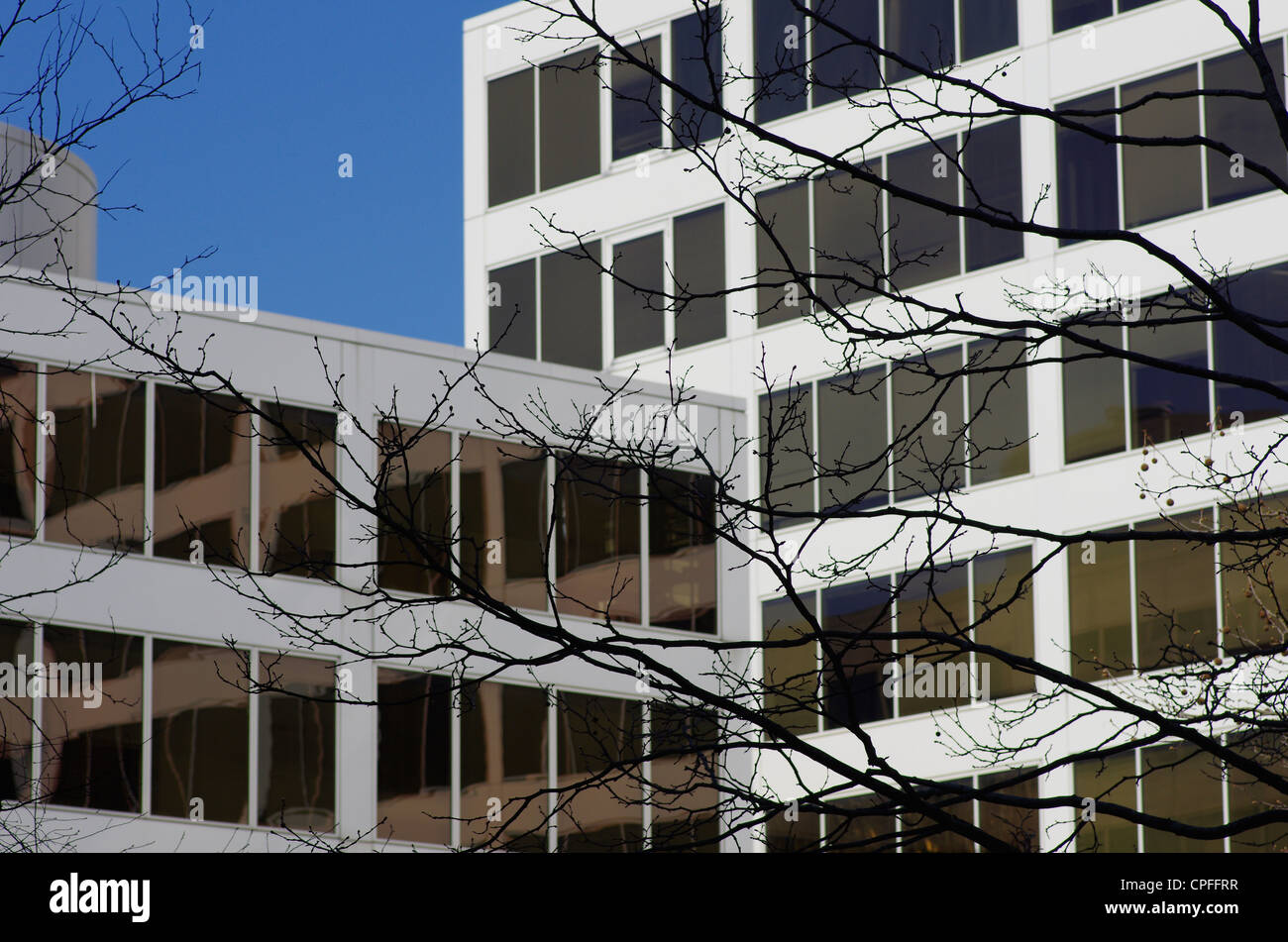 White office block hi-res stock photography and images - Alamy