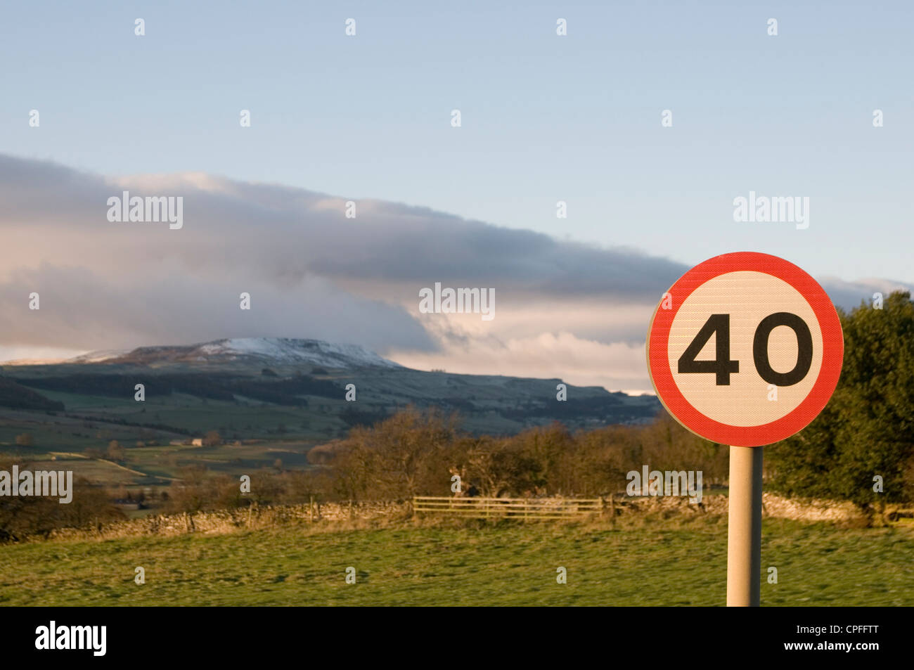 Speed limit country road hi-res stock photography and images - Alamy
