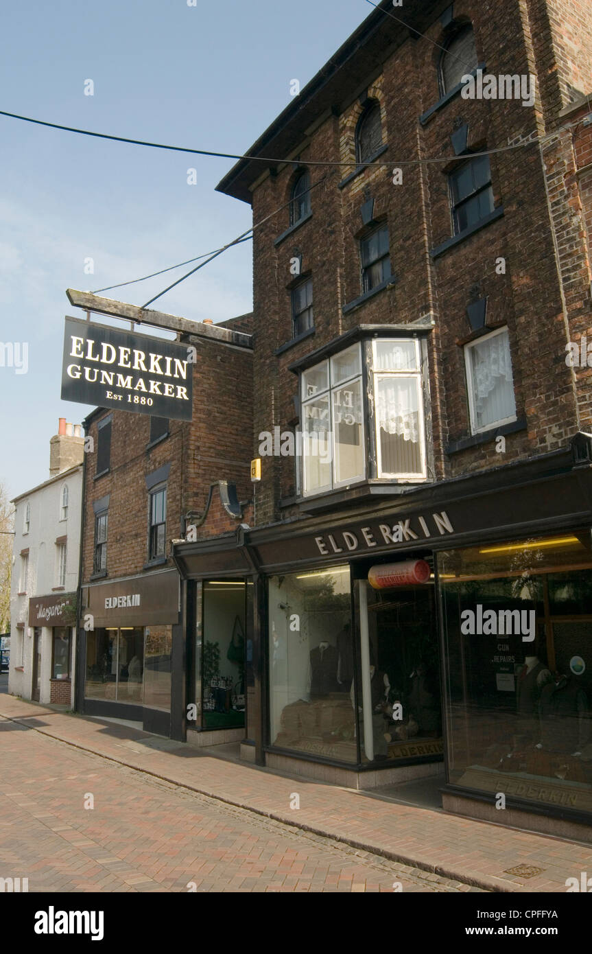 gun shop shops guns gunmaker firearms dealer dealers uk shooting sport ...