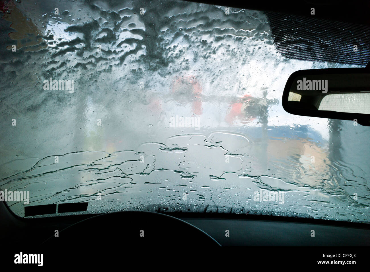 Automatic car wash exterior hi-res stock photography and images - Alamy