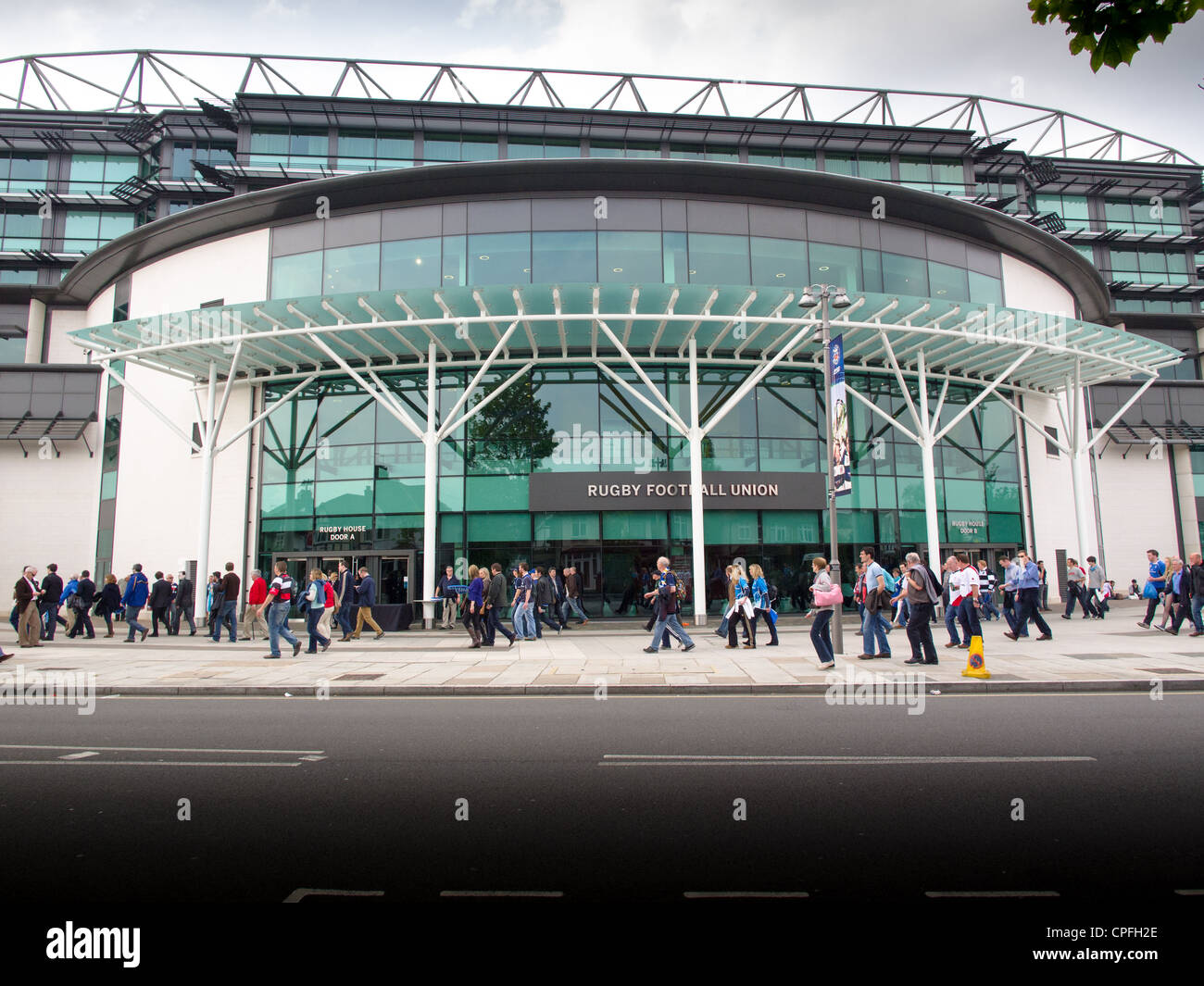 Twickenham stadium hi-res stock photography and images - Alamy