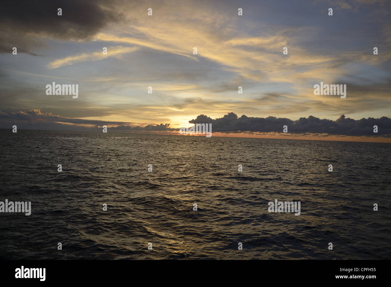 Maldives sun set hi-res stock photography and images - Alamy