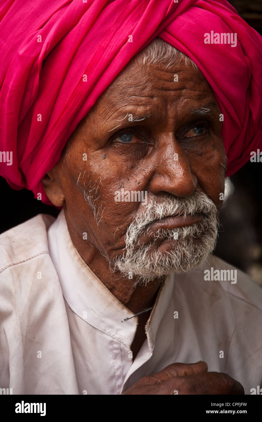 Old Blind Man Stock Photos & Old Blind Man Stock Images - Alamy