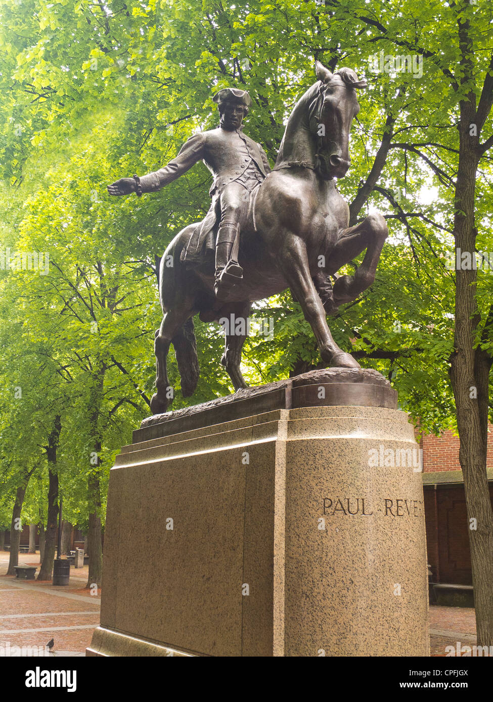 Paul Revere statue in the North End of Boston Stock Photo - Alamy