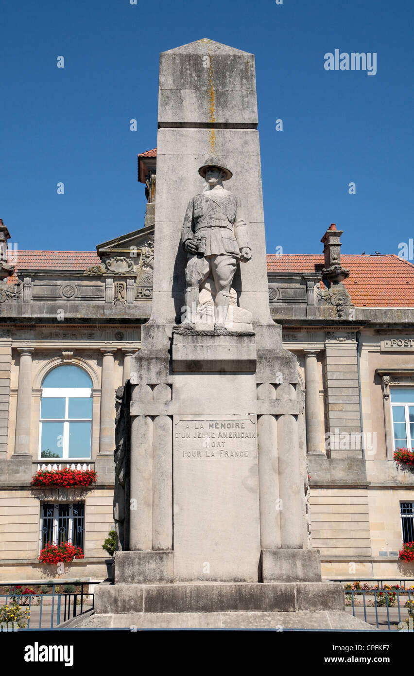 The Moses Taylor statue and WWI memorial in front of the Hotel de Ville ...