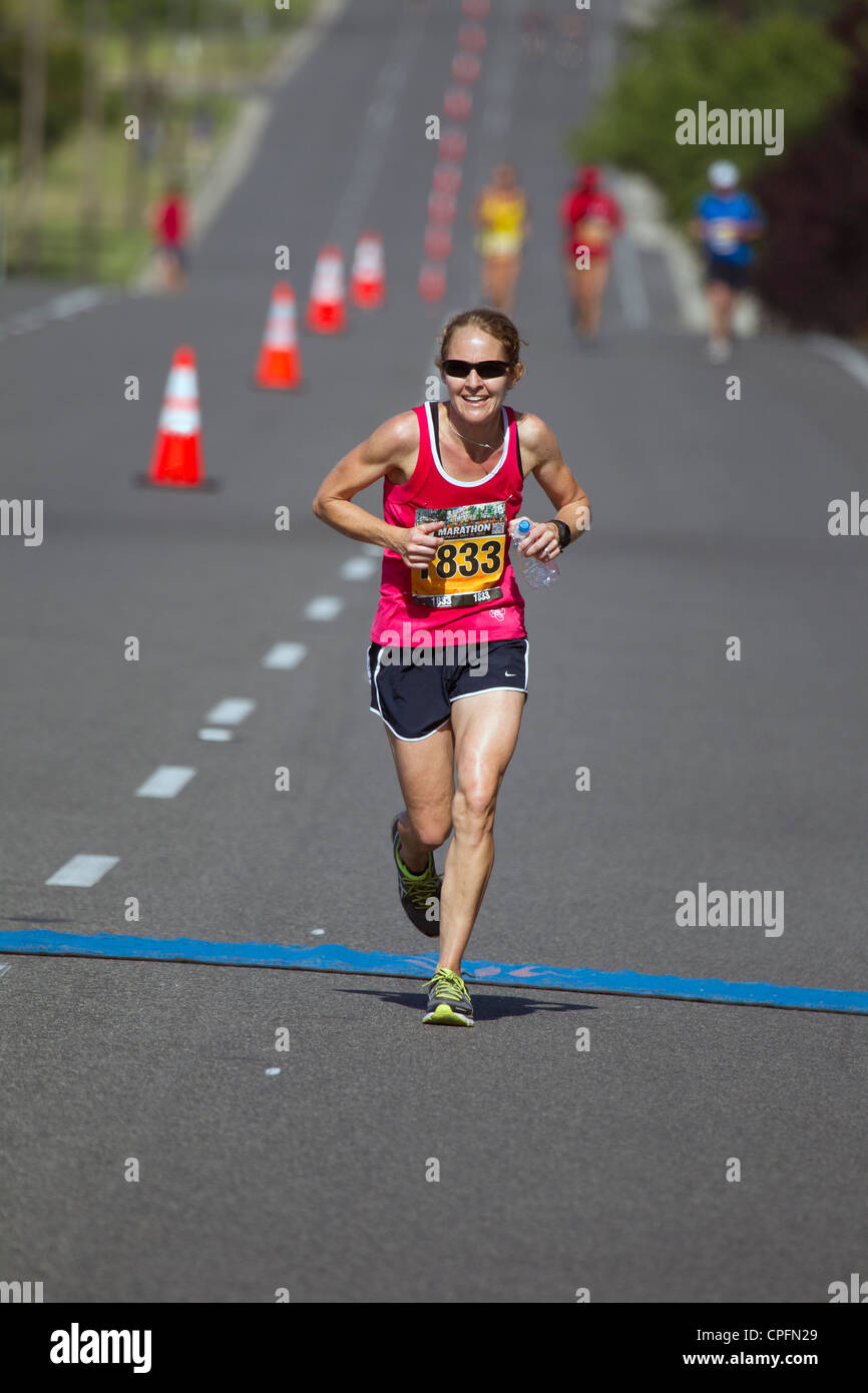 Marathon racer hi-res stock photography and images - Alamy