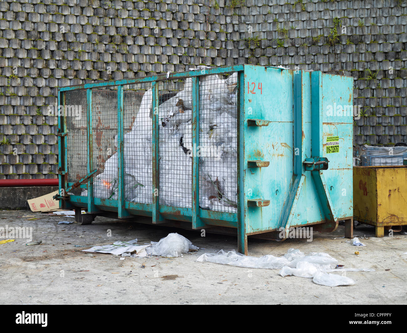 Large waste hi-res stock photography and images - Alamy