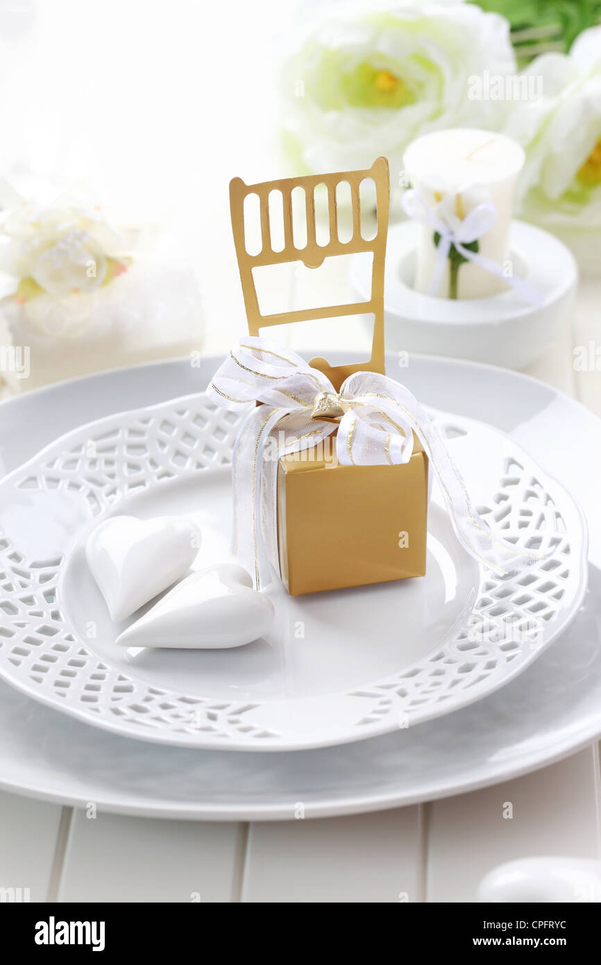 Gold Box Setting High Resolution Stock Photography and Images - Alamy