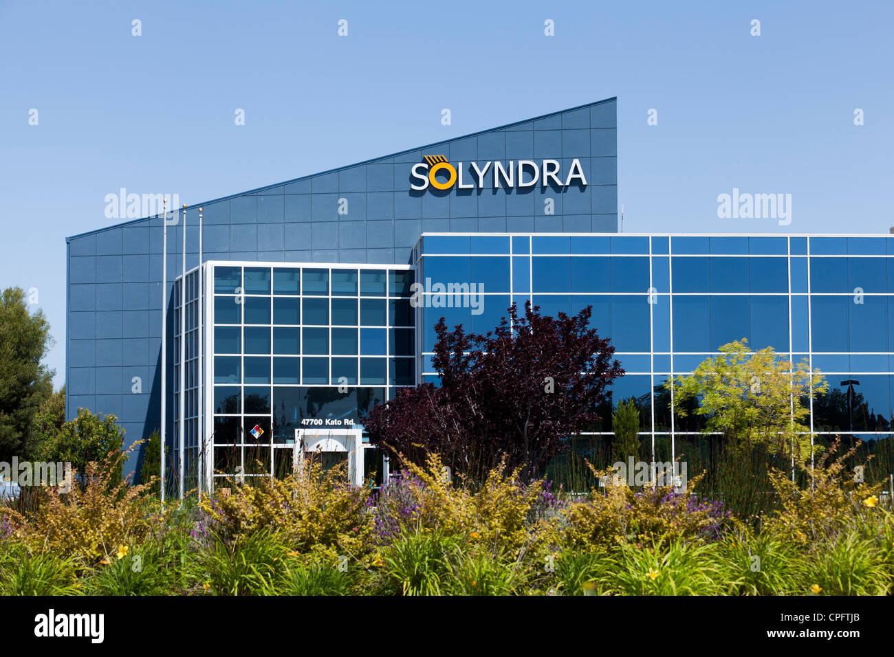 Solyndra headquarters - Freemont, California Stock Photo - Alamy