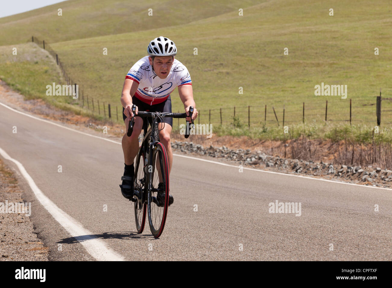 Bicycling riding hi-res stock photography and images - Alamy