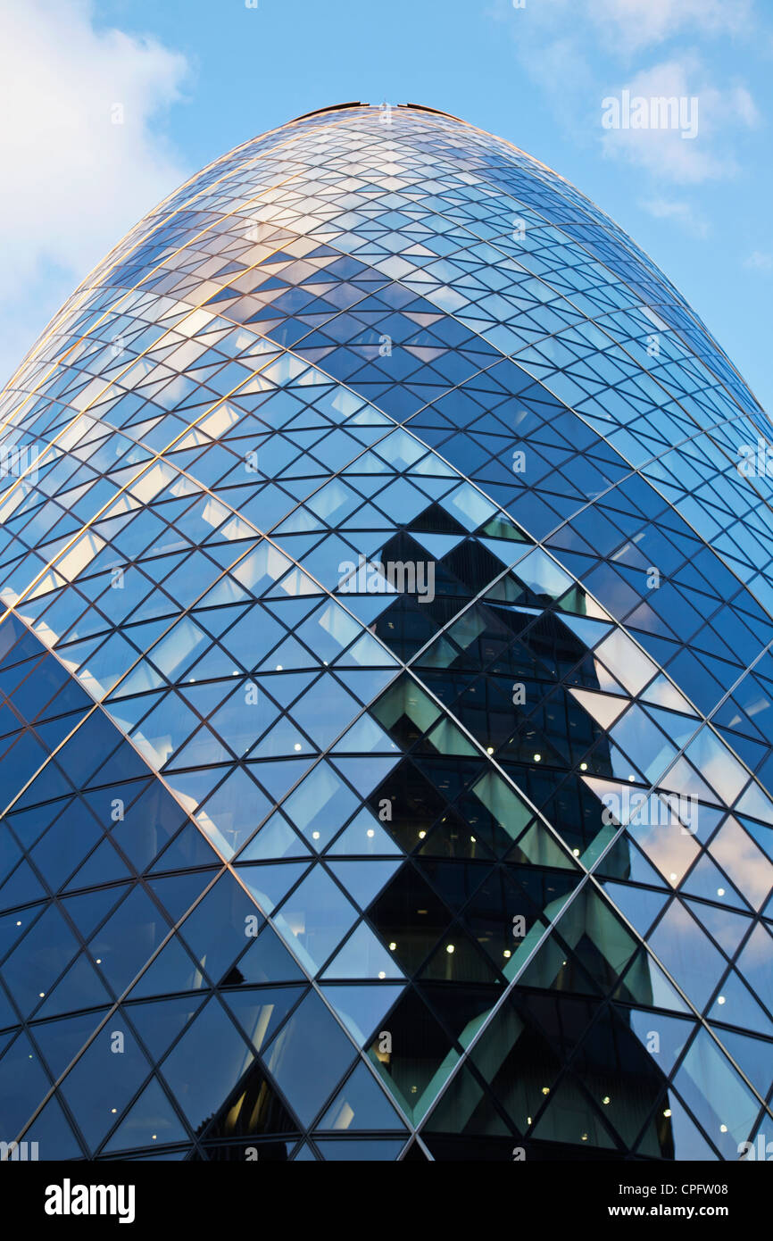 London architecture gherkin graphic hi-res stock photography and images ...