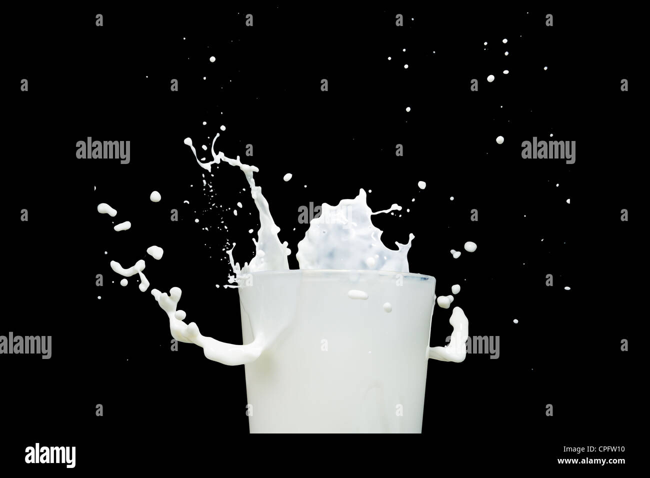 Milk splashing hi-res stock photography and images - Alamy