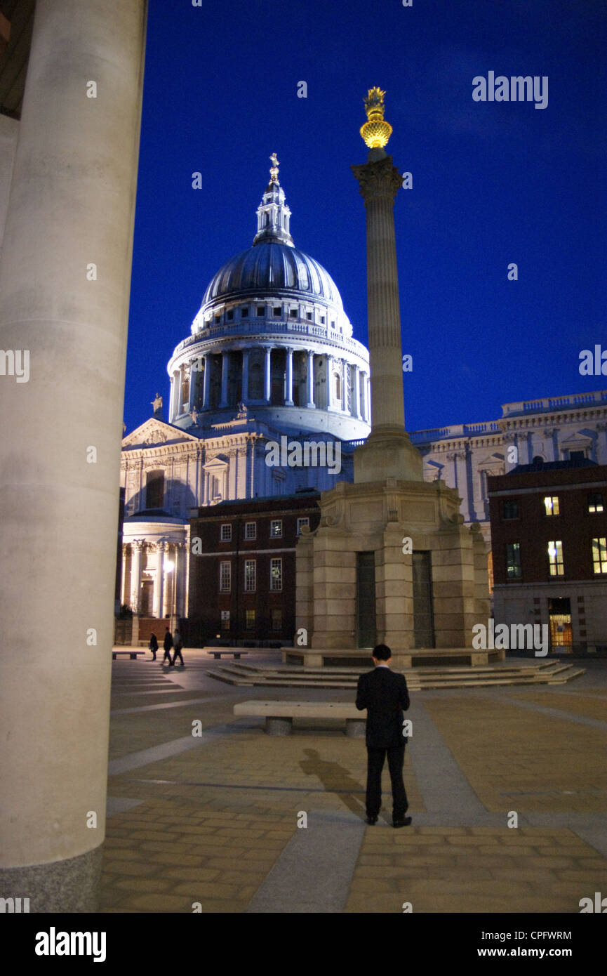 St. Paul's Cathedral Paternoster Column and the Temple Bar, Paternoster ...