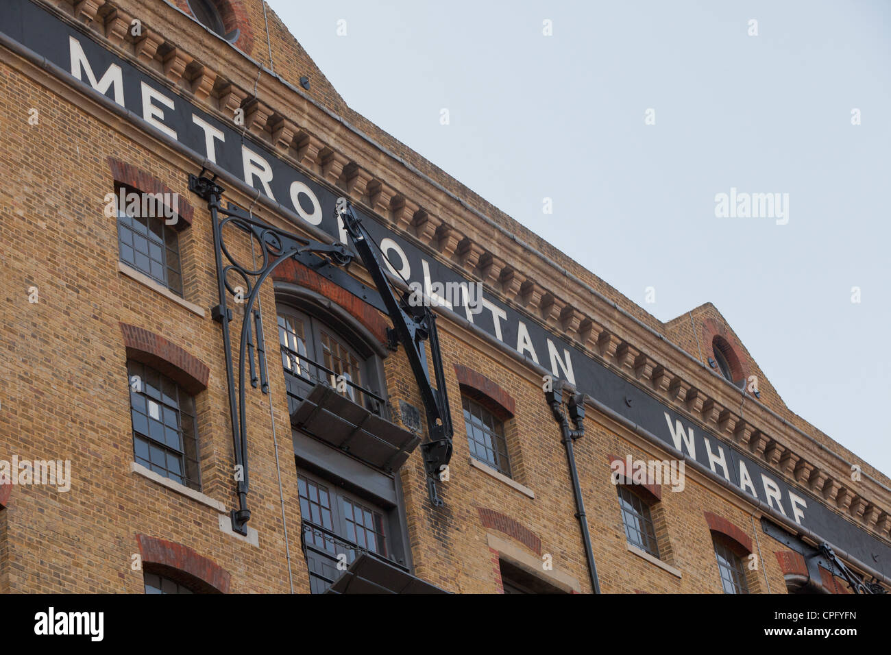 Metropolitan wharf, Wapping, London Stock Photo - Alamy