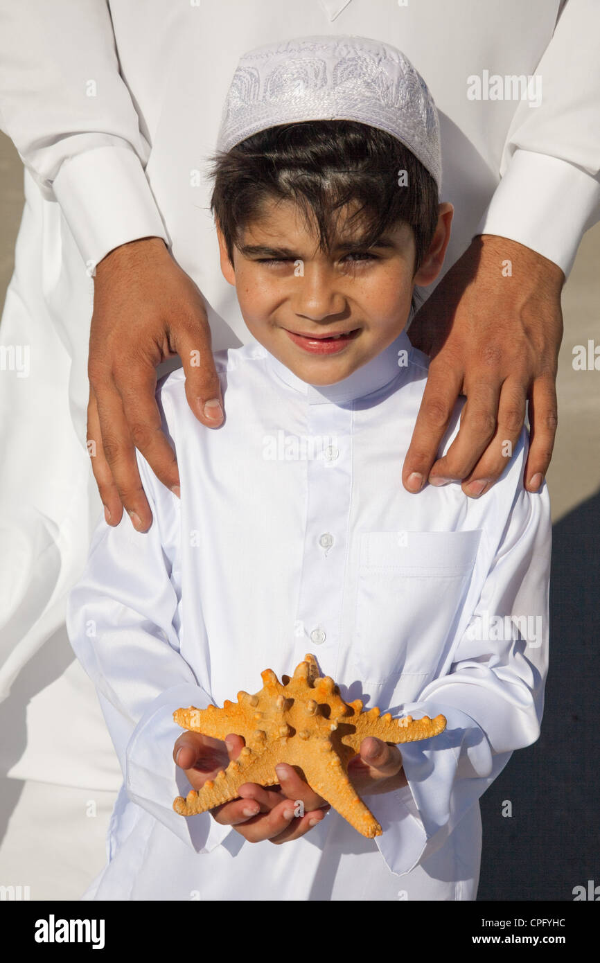 Portrait kuwaiti boy hi-res stock photography and images - Alamy