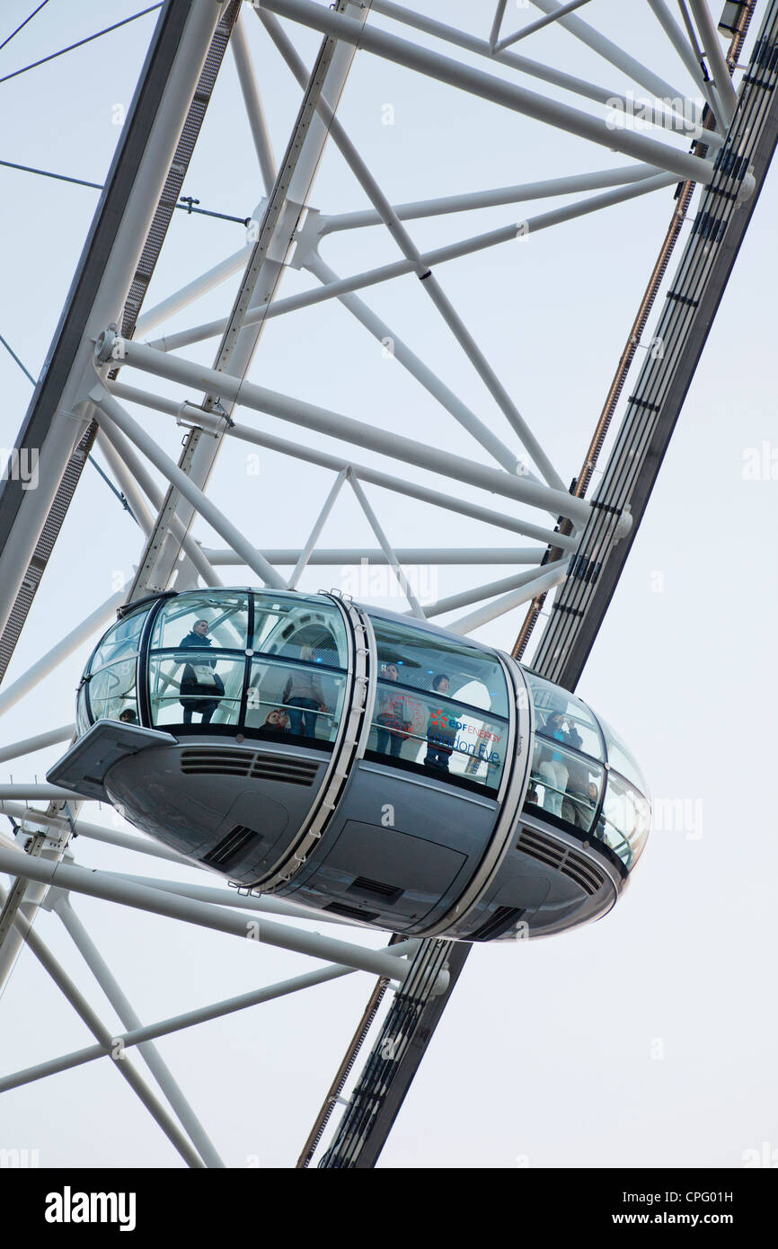 London eye pod hi-res stock photography and images - Alamy