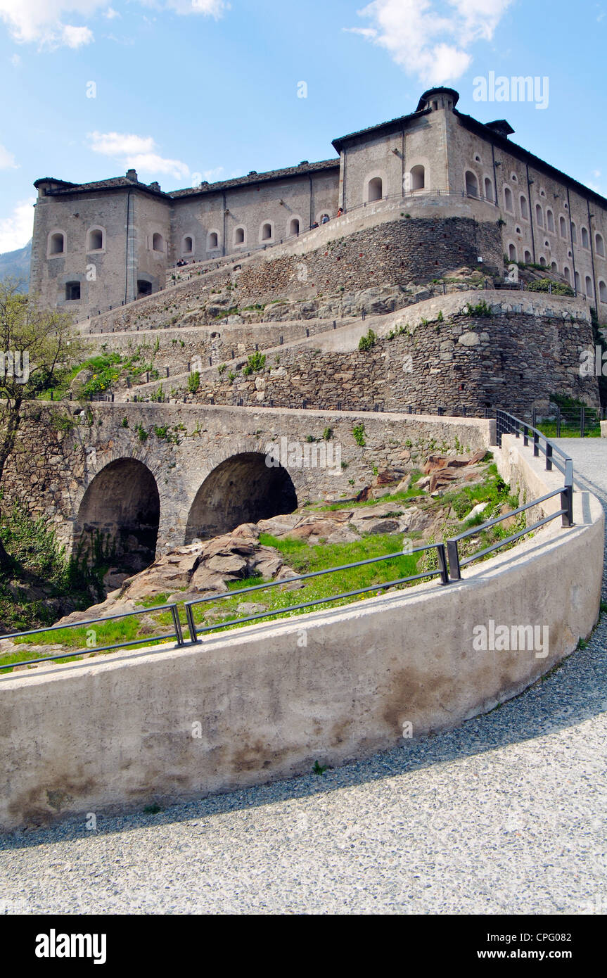 Castle bard hi-res stock photography and images - Alamy
