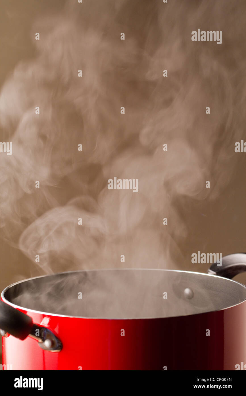 Smoke And Pan Stock Photo - Alamy