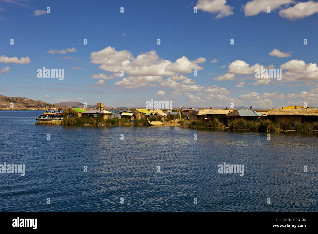 Peru, Lake Titicaca, floating islands of the Uros people, traditional ...