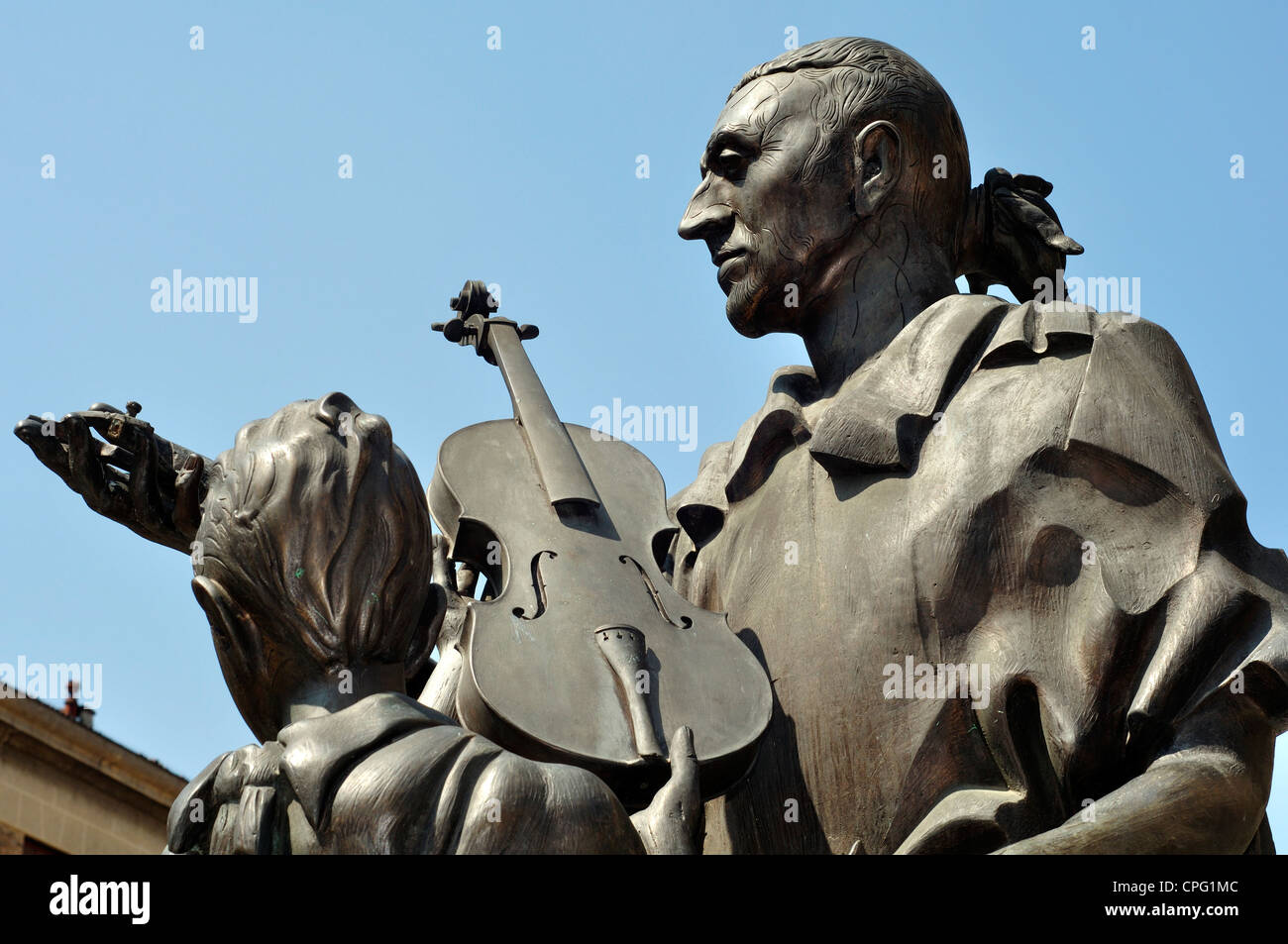 Italy, Lombardy, Cremona, Piazza Stradivari Square, Antonio Stradivari ...