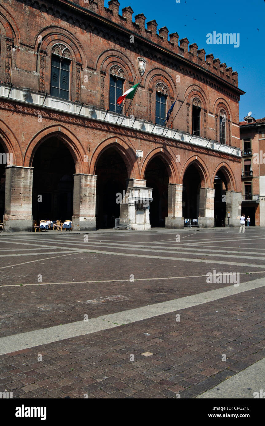 Palazzo comunale cremona hi-res stock photography and images - Alamy