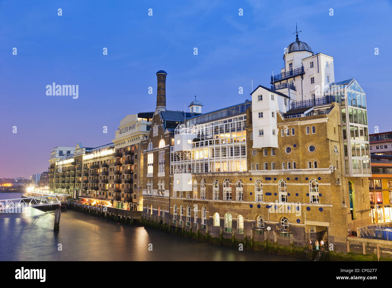 England, London, Southwark, Shad Thames, Butlers Wharf and River Thames ...
