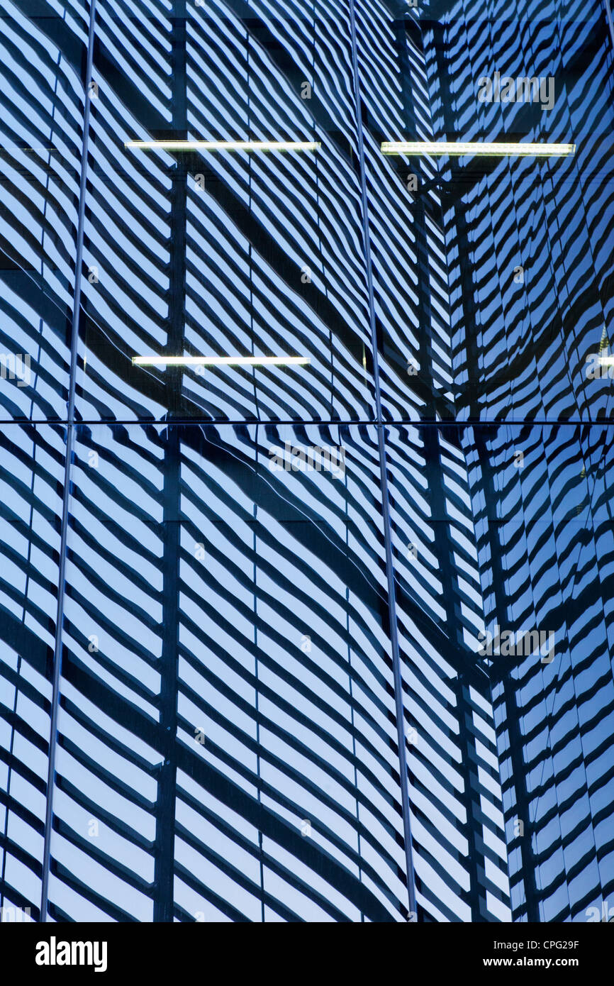 4 more london riverside hi-res stock photography and images - Alamy