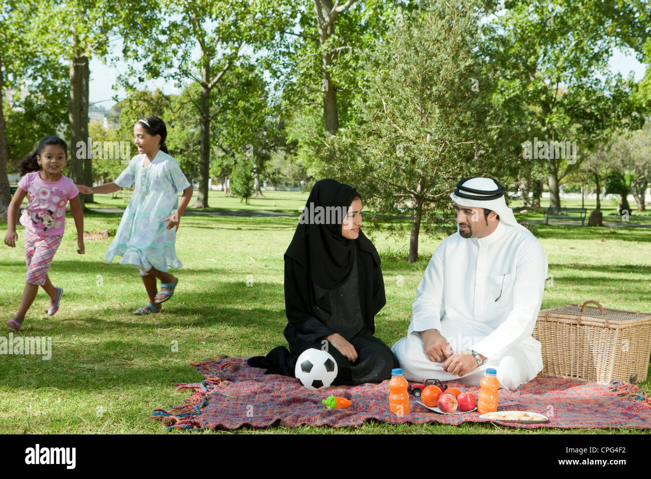 Two arab children talking hi-res stock photography and images - Alamy