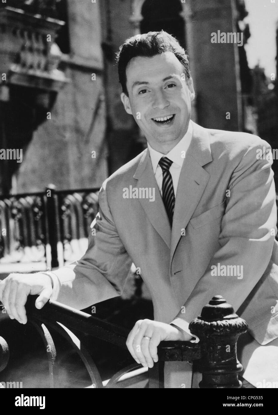 Alexander peter 30 6 1926 austrian singer hi-res stock photography and ...