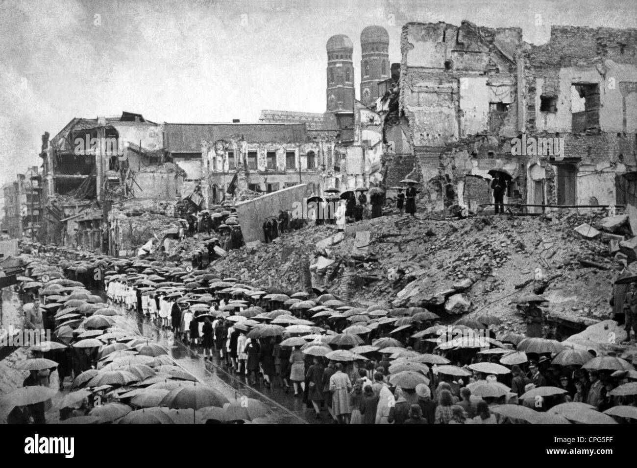 Post war period hi-res stock photography and images - Alamy