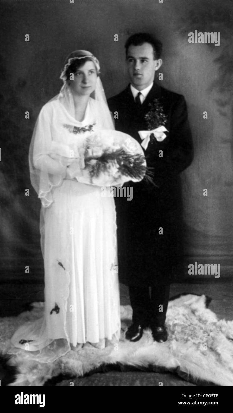 people, marriage, bridal couple, picture postcard, circa 1925 ...