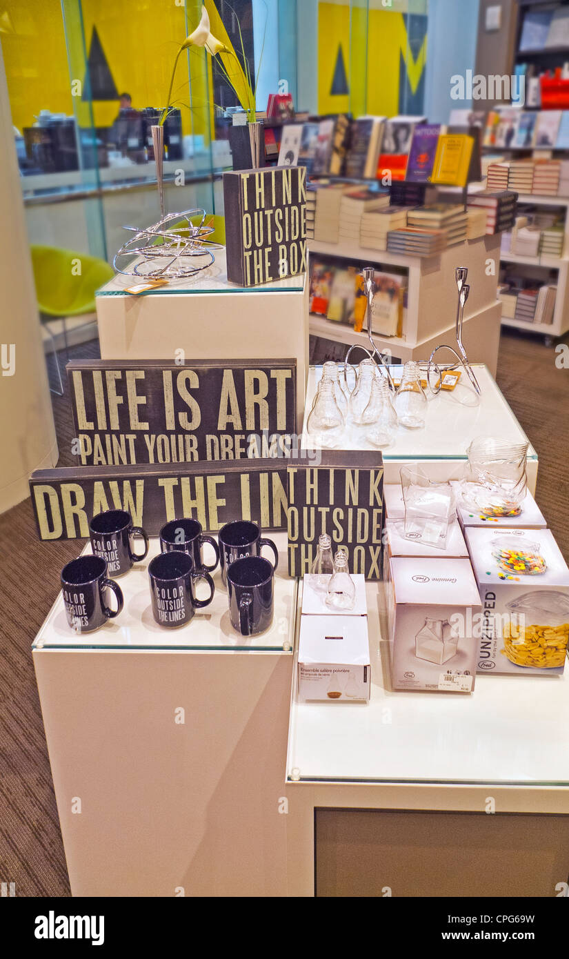 Museum merchandise hi-res stock photography and images - Alamy