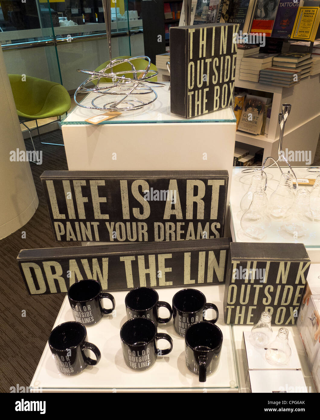 Museum merchandise hi-res stock photography and images - Alamy